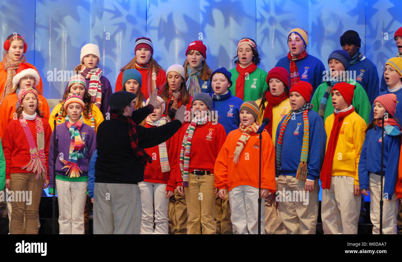 Pageant directed hi-res stock photography and images - Alamy