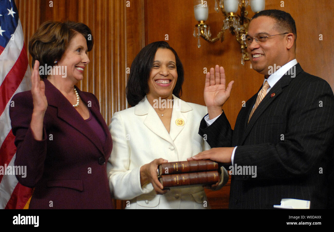 Rep. Keith Ellison, D-Minn., participates in a mock swearing-in ...