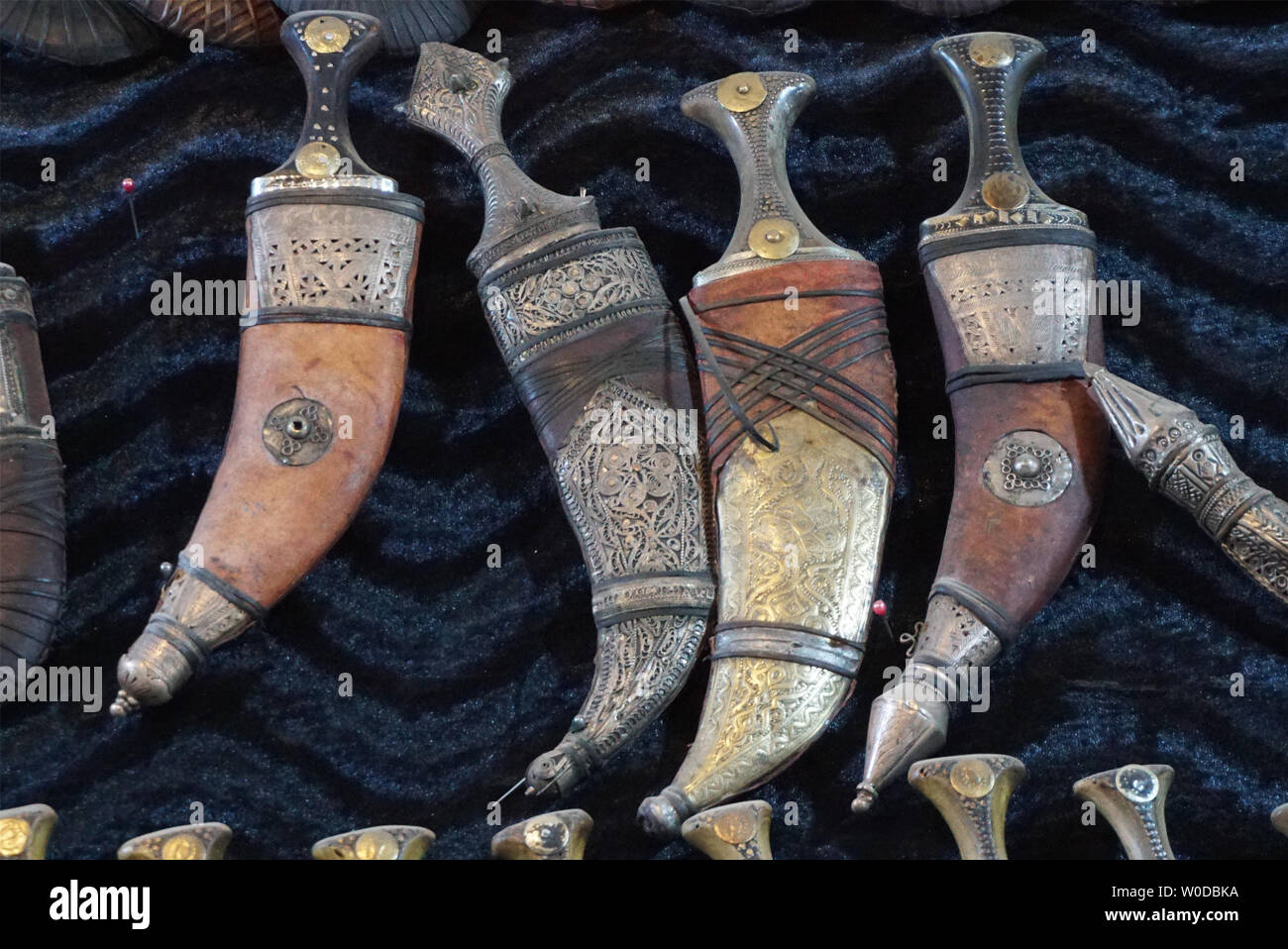 Traditional yemeni knife hi-res stock photography and images - Alamy