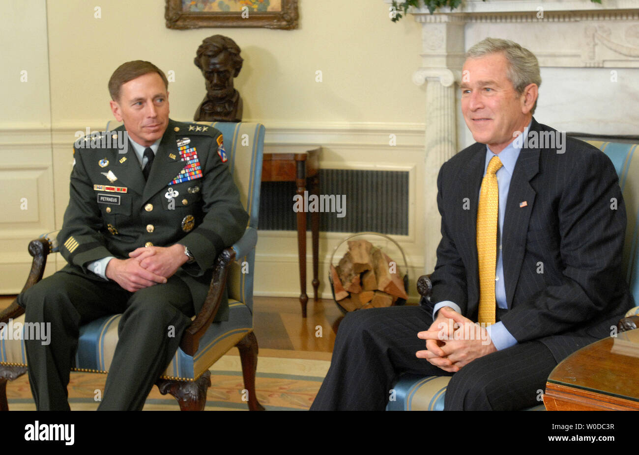 U.S. President George W. Bush meets with David Petraeus, incoming ...