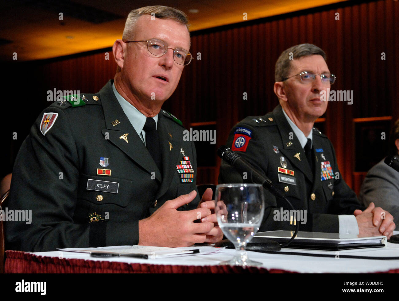 Army surgeon general and commanding general hi-res stock photography ...