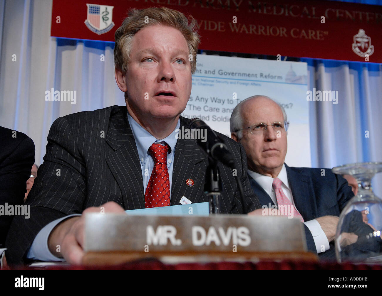Rep tom reed hi-res stock photography and images - Alamy
