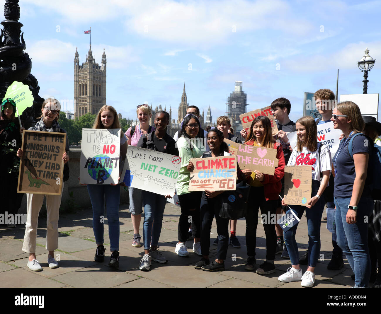 Bishop challoner catholic secondary school basingstoke pupils hi-res ...