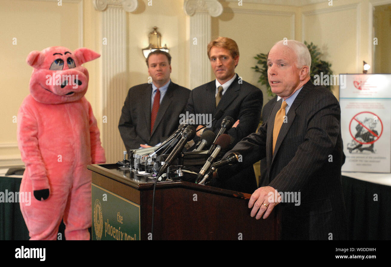 Sen. John McCain, R-AZ, discusses the Citizens Against Government Waste ...