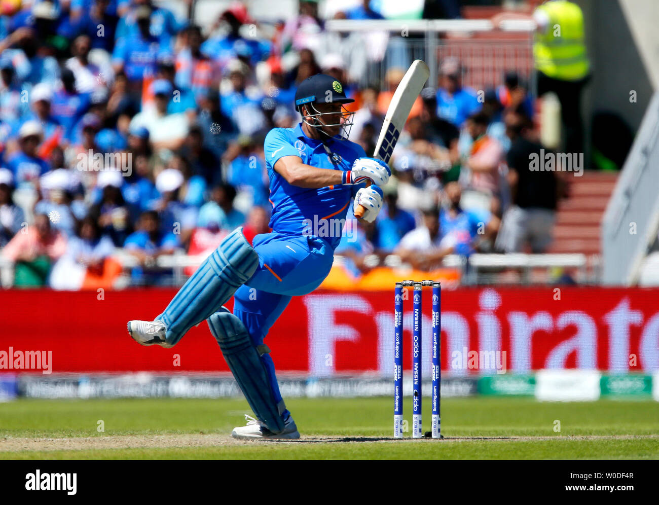 Ms dhoni 2019 world cup hi-res stock photography and images - Alamy