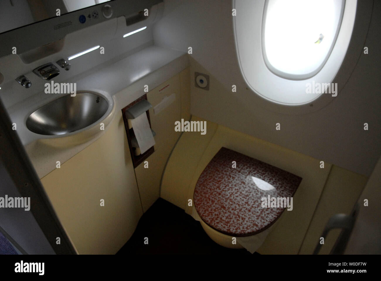 Lavatory airbus hi-res stock photography and images - Alamy
