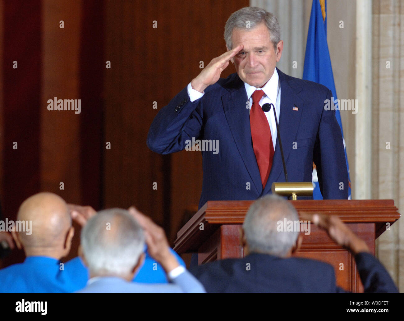 1940s army bush hi-res stock photography and images - Alamy
