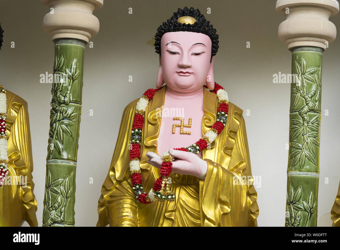 Buddhist swastika hi-res stock photography and images - Alamy