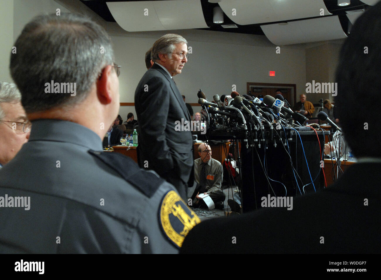 Virginia Tech President Charles Steger briefs the media after at least ...