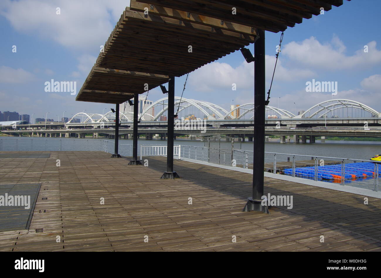 Bahe Guangyun Bridge in Xi'an, Shaanxi Province Stock Photo - Alamy