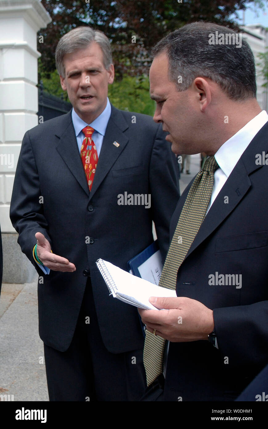 Cbs correspondent hi-res stock photography and images - Alamy