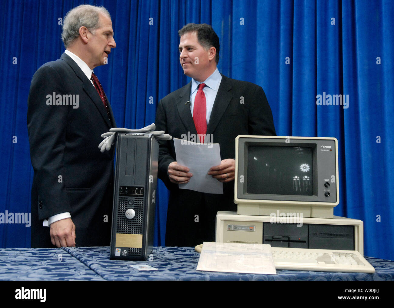 History of computers hi-res stock photography and images - Alamy