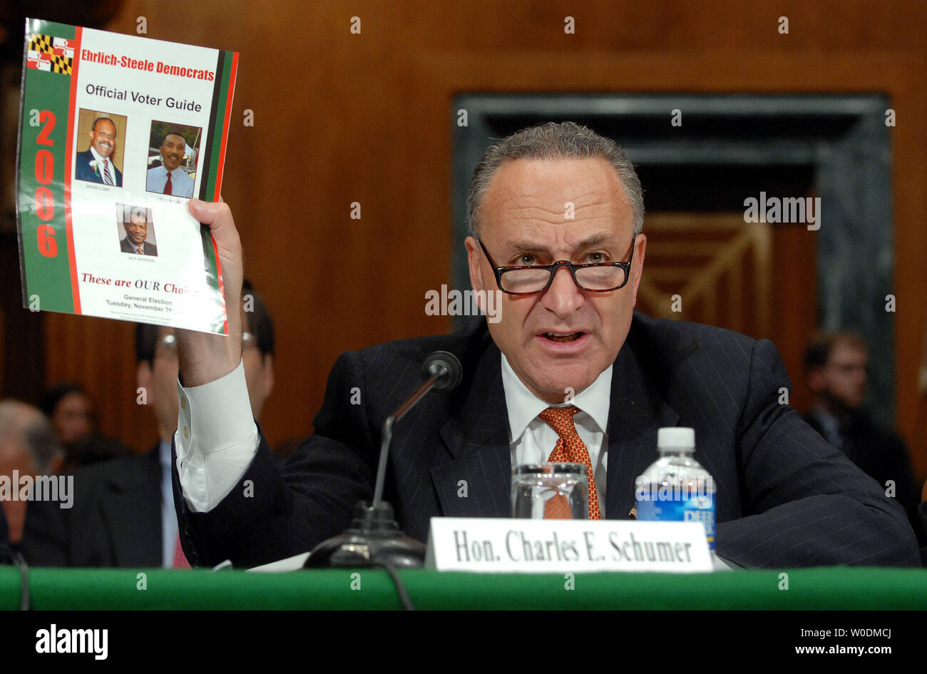 Voter pamphlet hi-res stock photography and images - Alamy