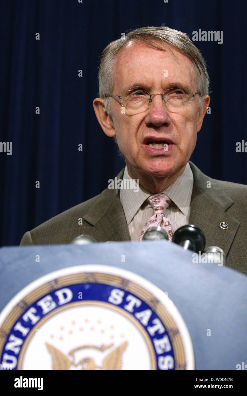 Renewable portfolio standard rps hi-res stock photography and images ...