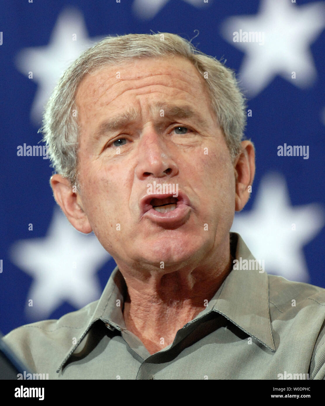 U.S. President George W. Bush makes remarks to the West Virginia Air ...