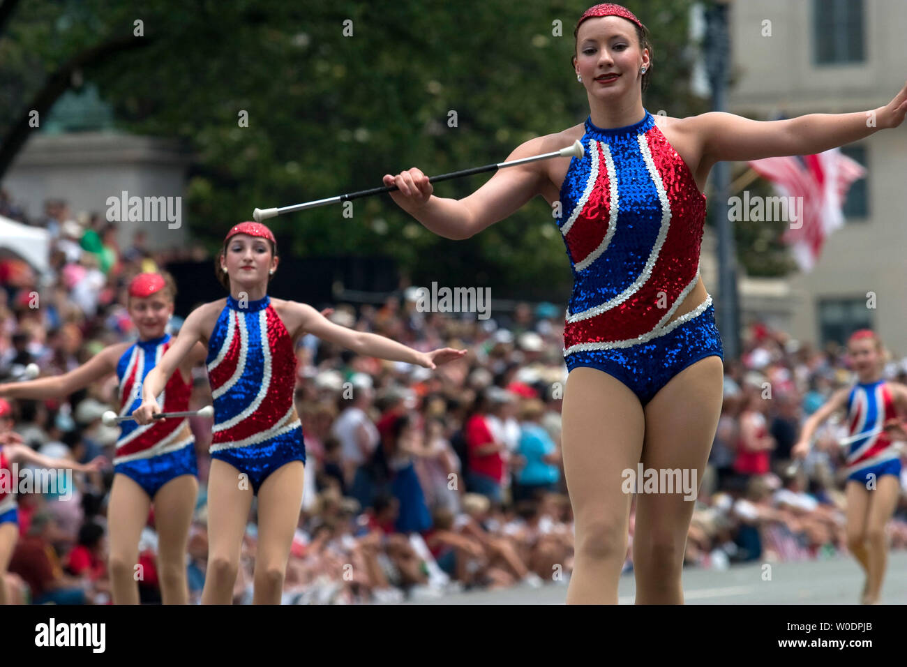 Participants march in the 2007 Independence Day Parade in Washington on ...