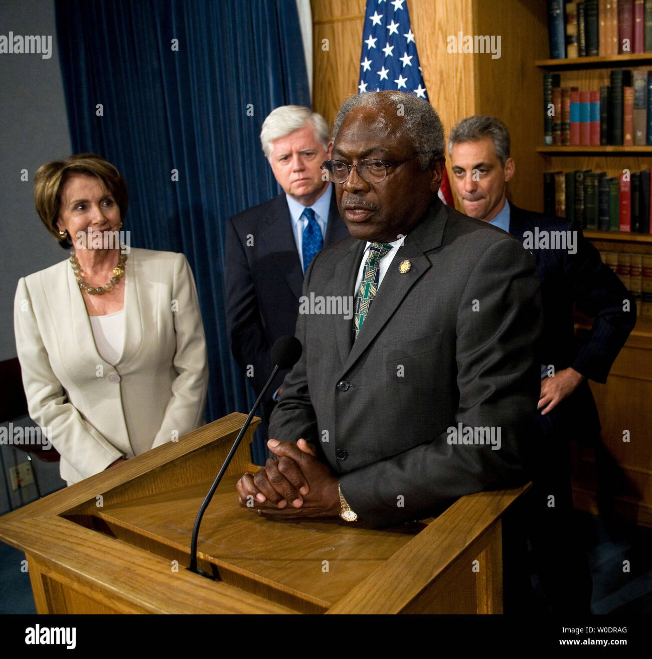 Rep larson hi-res stock photography and images - Alamy