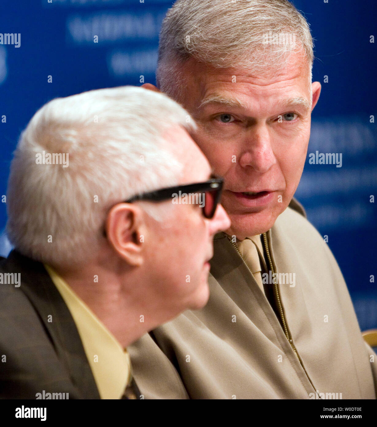 John fales hi-res stock photography and images - Alamy