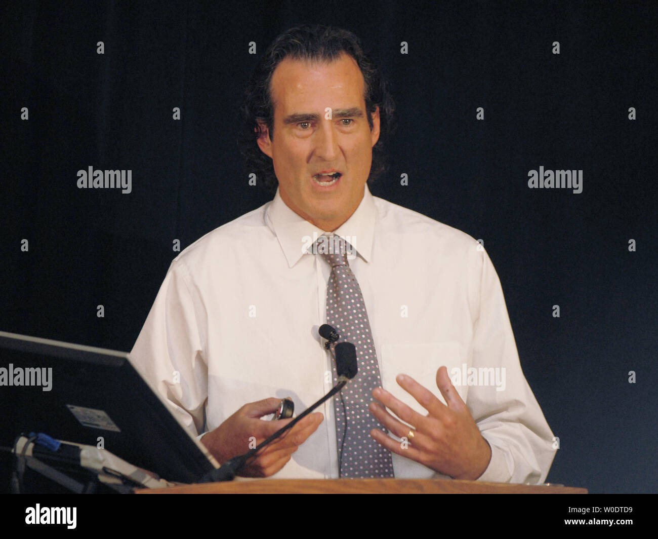 Craig Mello, the 2006 Nobel Laureate in Physiology or Medicine, speaks ...