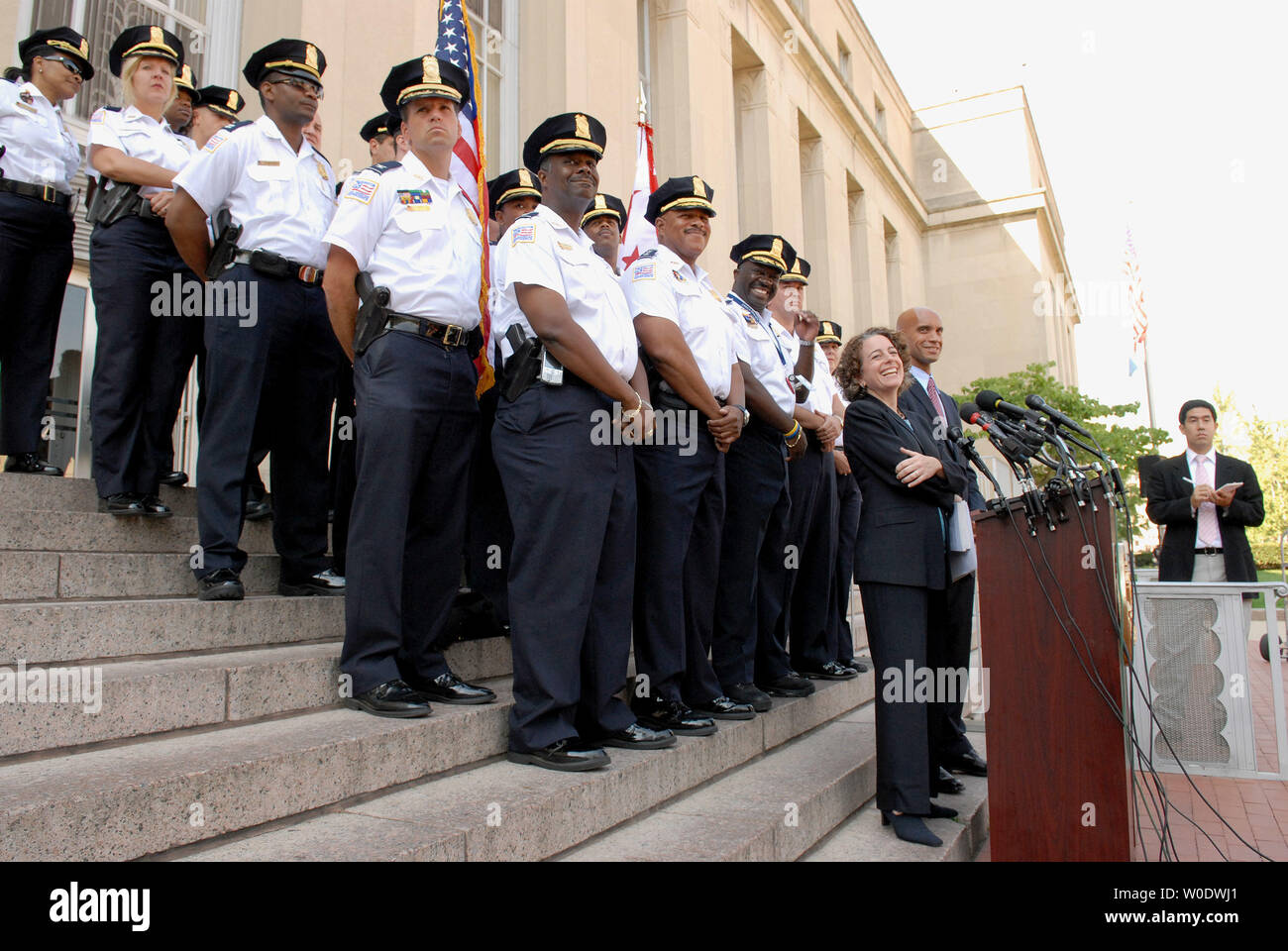 D.C. Attorney General Linda Singer and D.C. Mayor Adrian Fenty announce ...