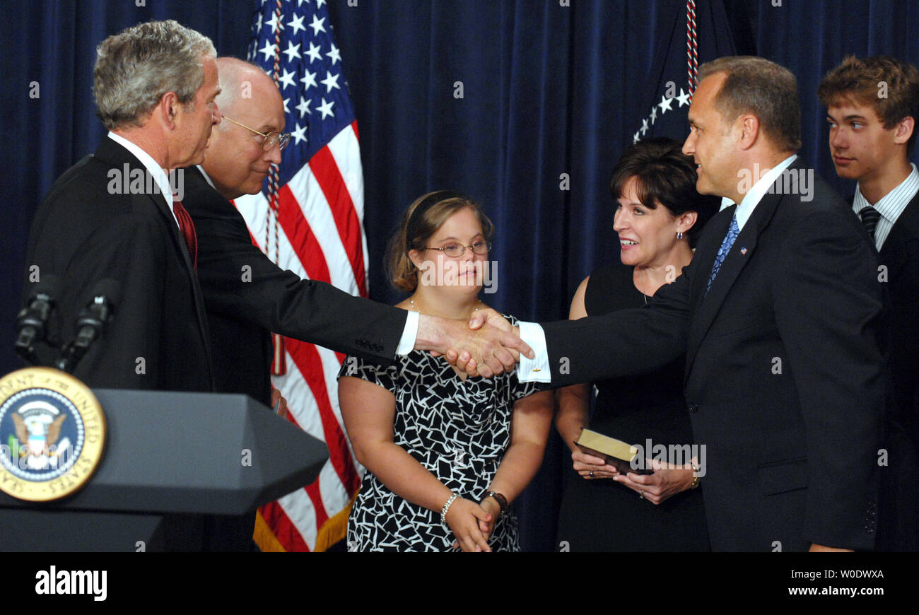 Jim Nussle shakes hands with Vice President Dick Cheney after Nussle ...