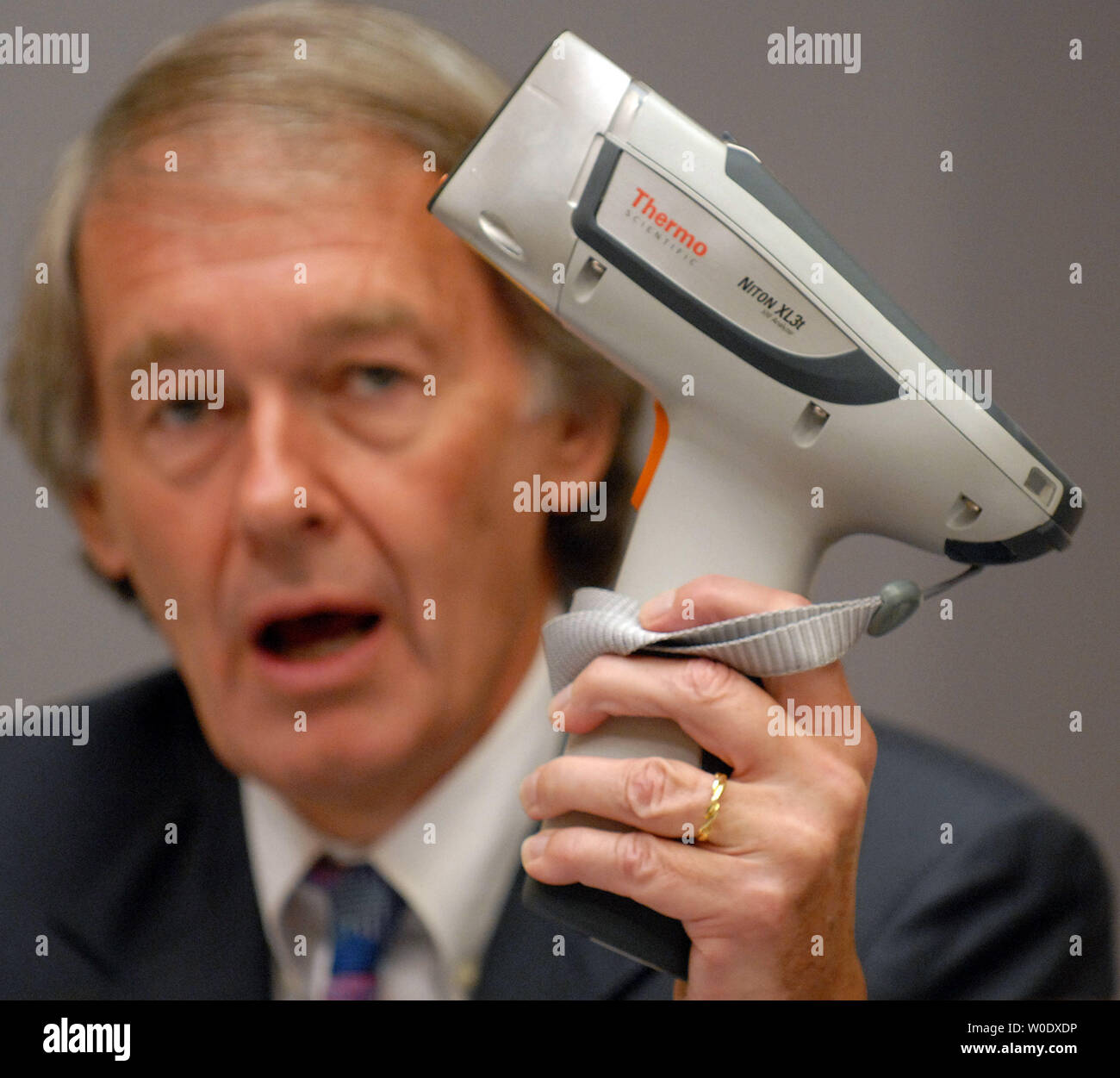 Can paint lead hi-res stock photography and images - Alamy