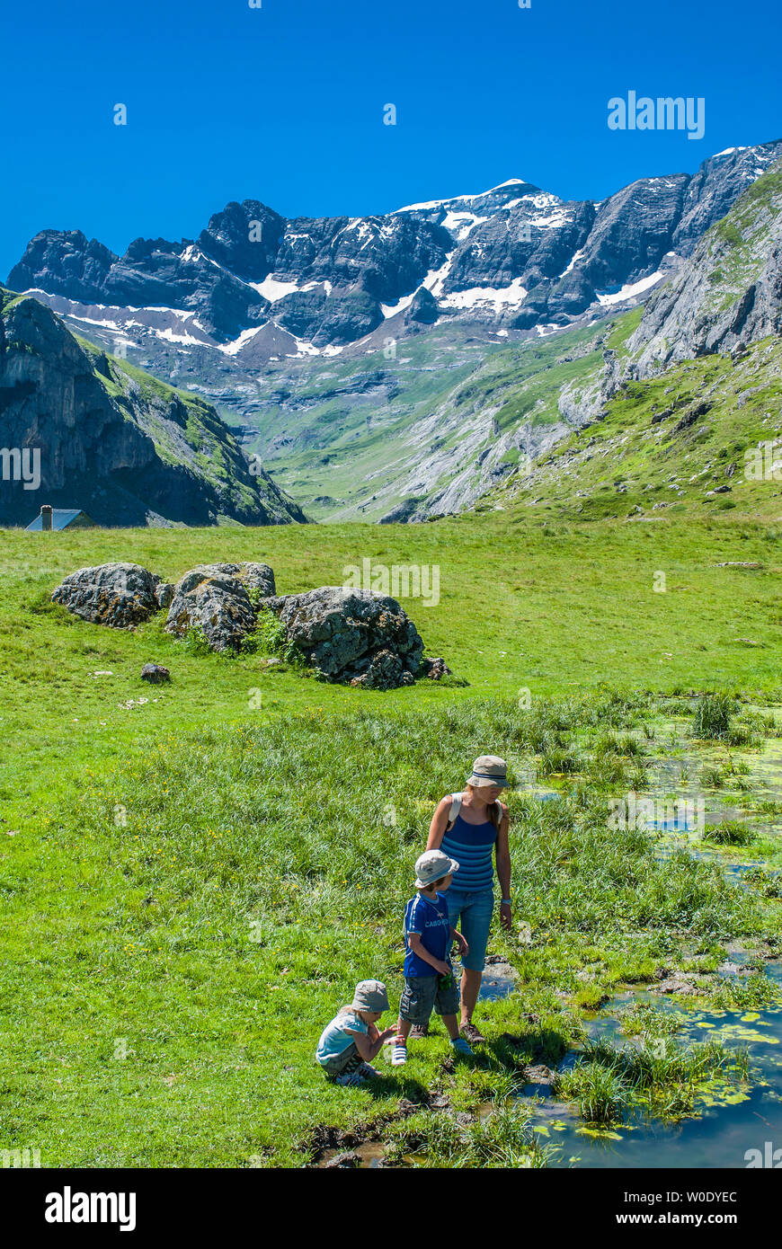 Pyrenees National Park, Hautes-Pyrenees, family in the Cirque d'Estaube ...