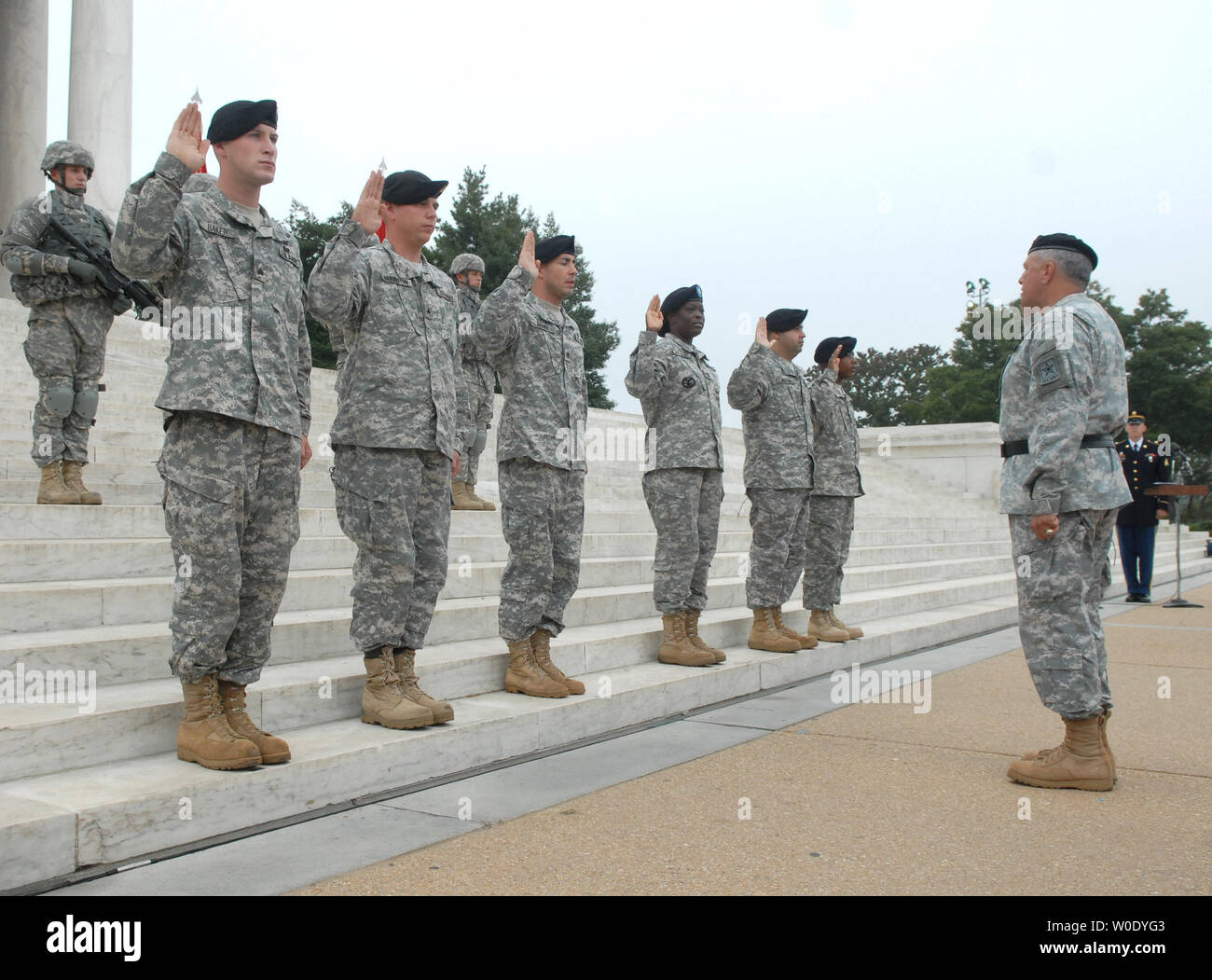 Group photo chief army staff hi-res stock photography and images - Alamy