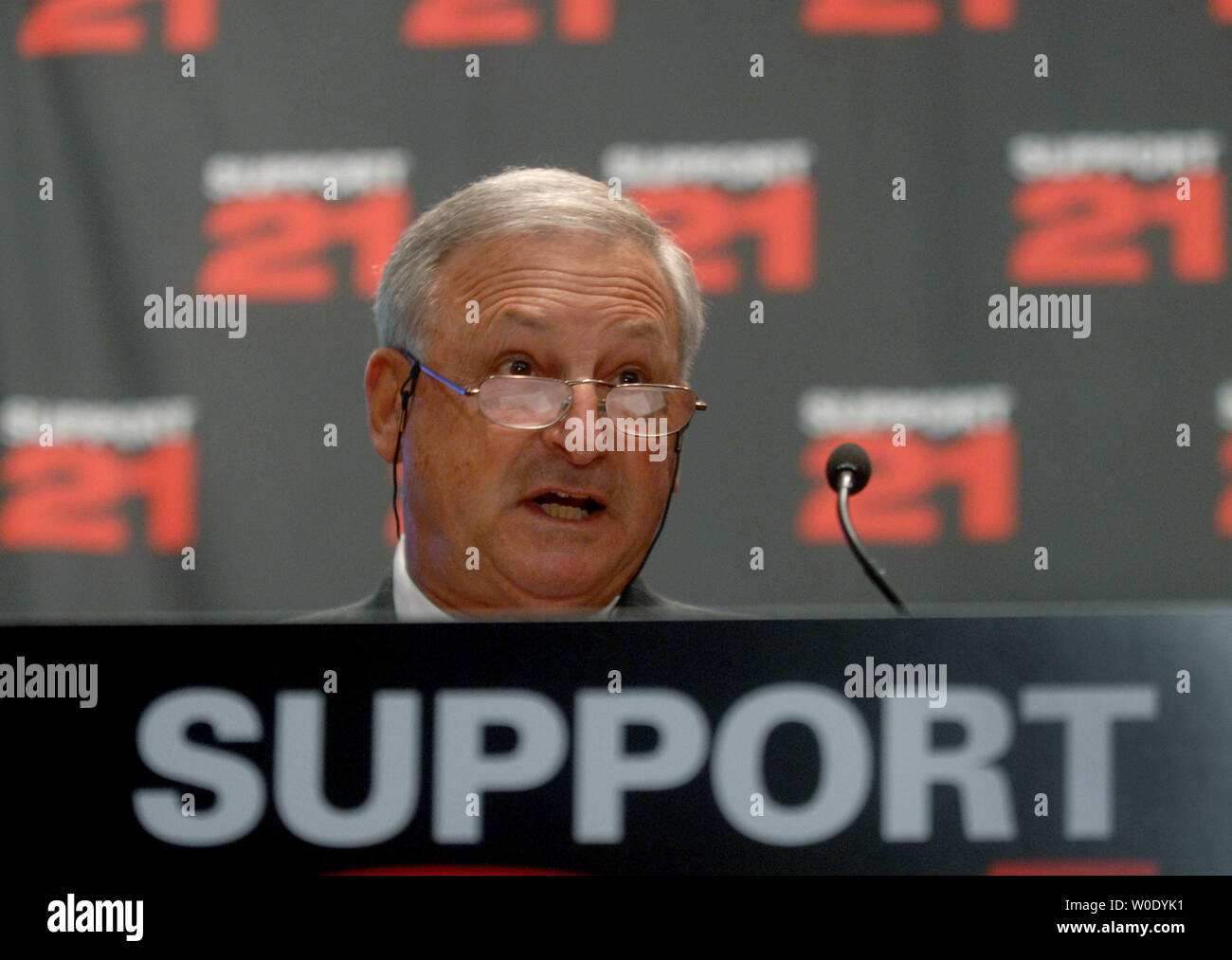 Ntsb highway hi-res stock photography and images - Alamy