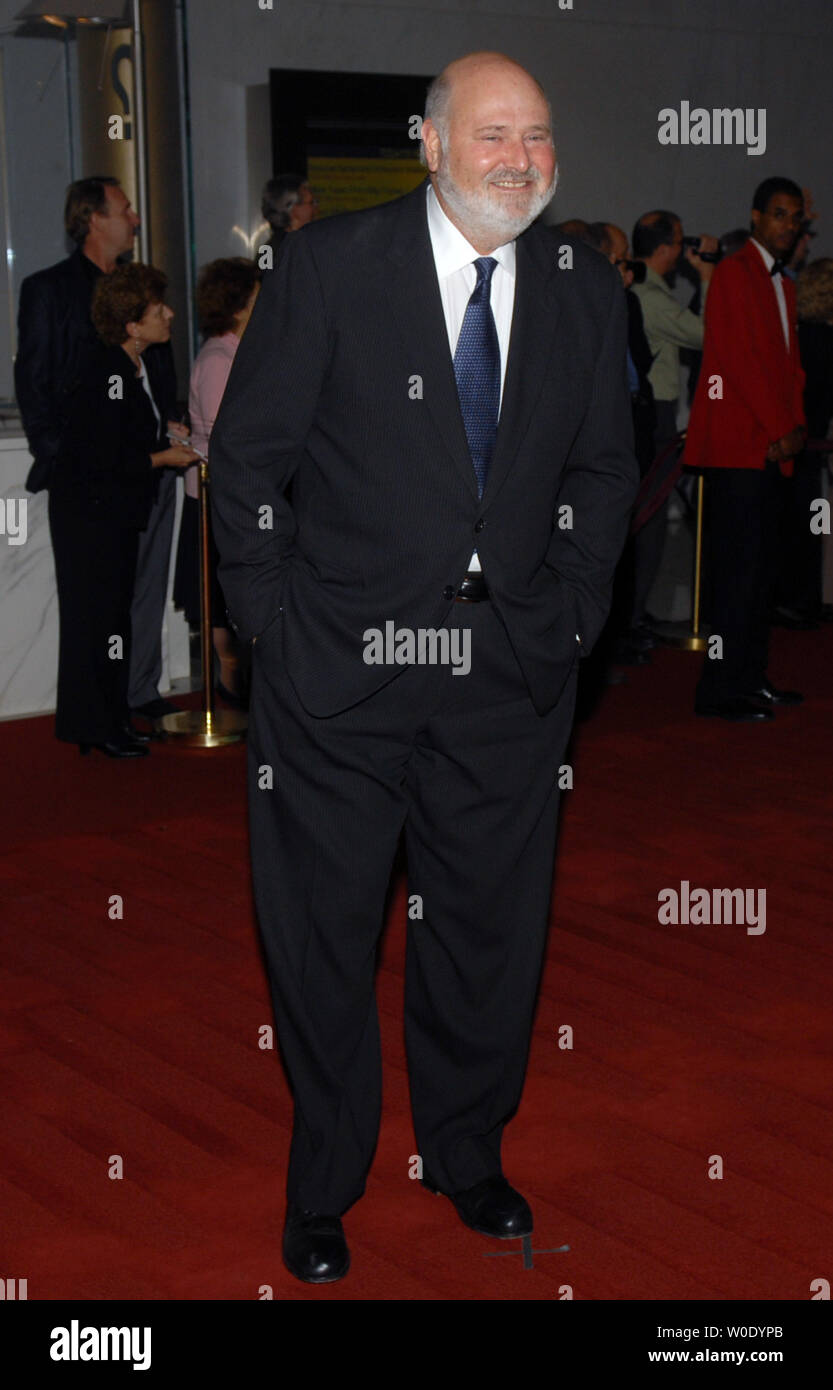 Rob Reiner arrives for the 10th annual Mark Twain Prize for American ...