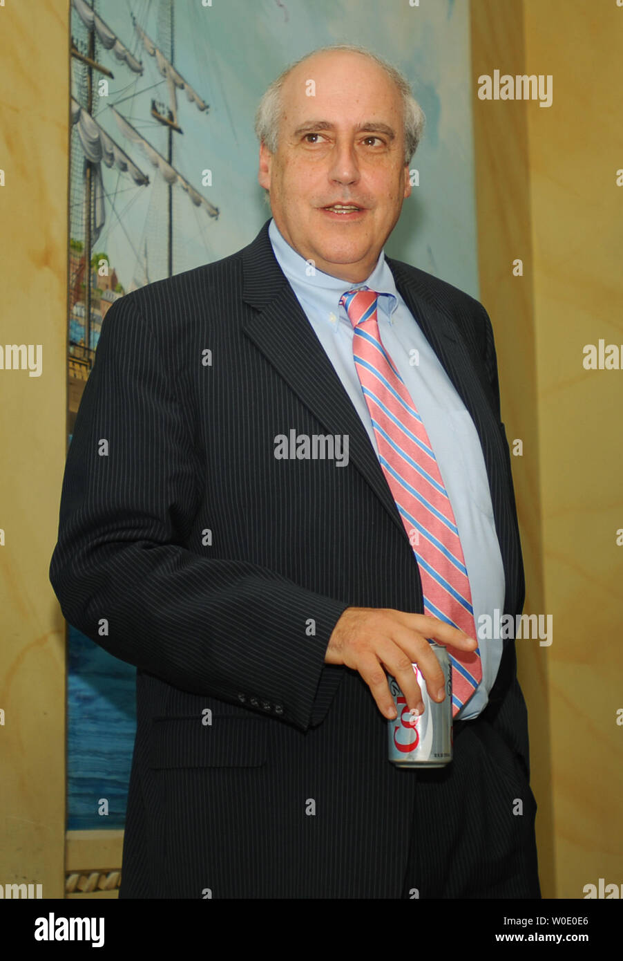Former secretary dan glickman hi-res stock photography and images - Alamy
