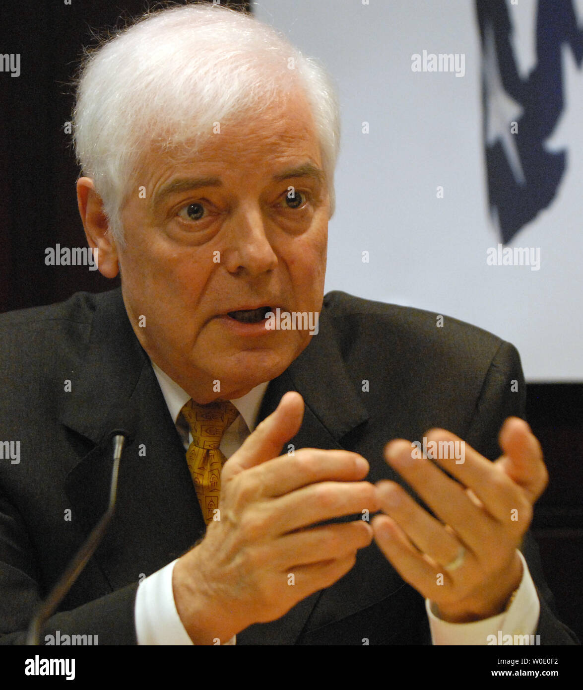 Nick Clooney, journalist and father of actor George Clooney, speaks to ...