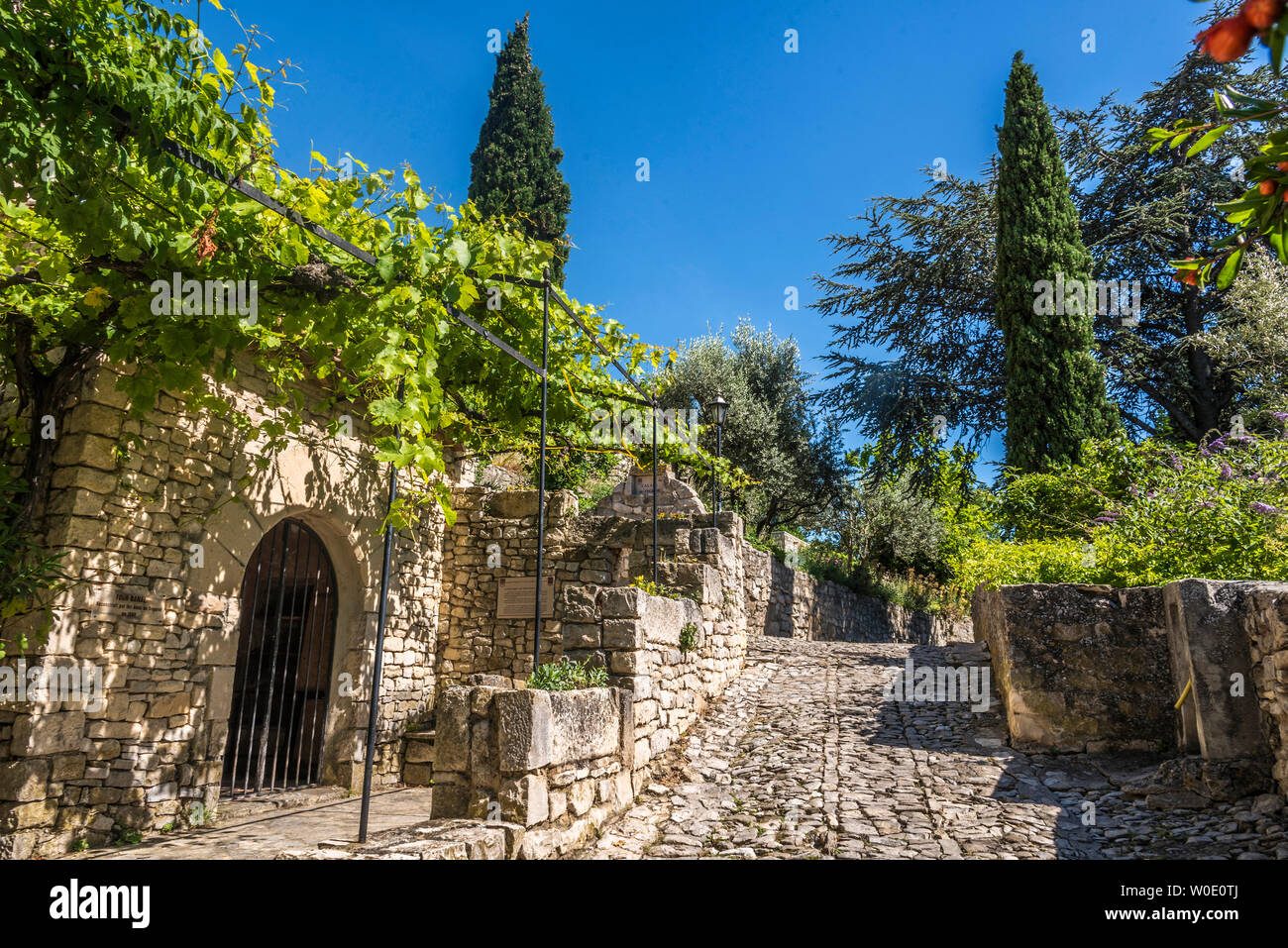 France, Vaucluse, perched village of Seguret, (Plus Beau Village de ...