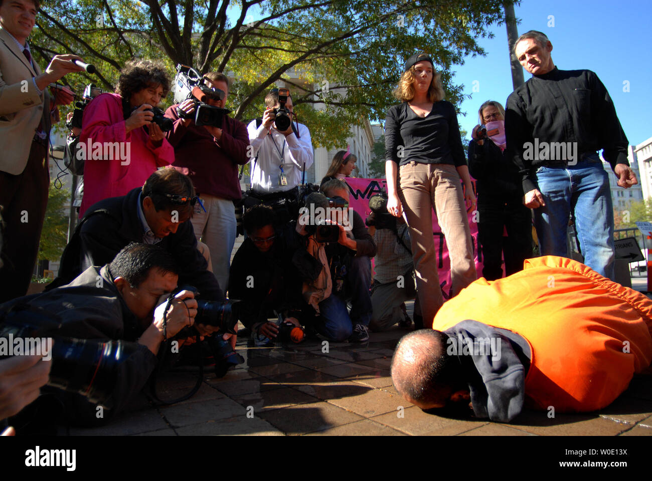 Anti integration protest washington hi-res stock photography and images ...
