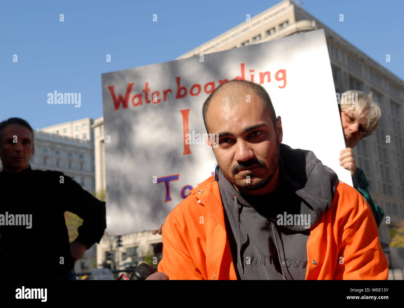 Anti integration protest washington hi-res stock photography and images ...