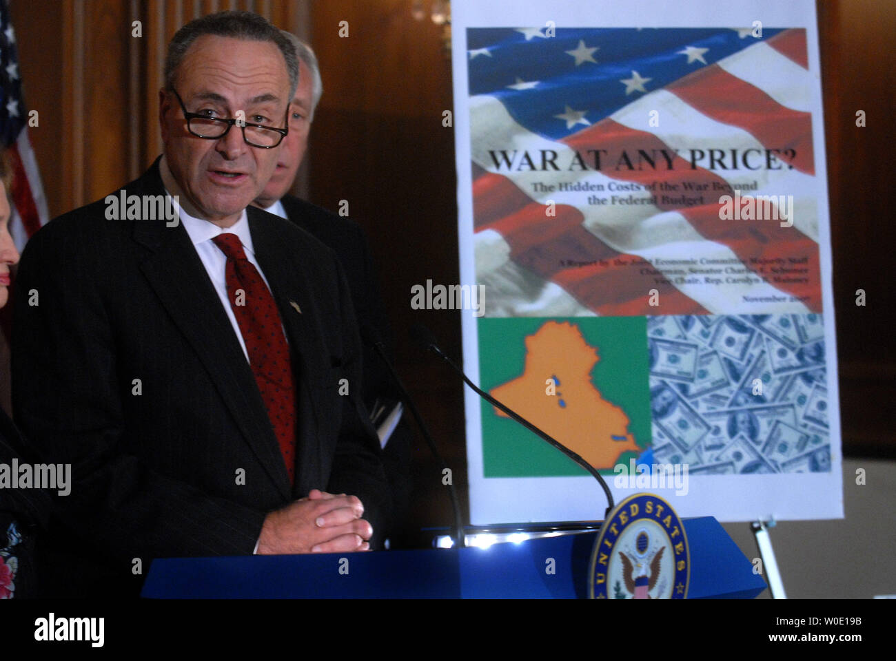 Documenting war hi-res stock photography and images - Alamy