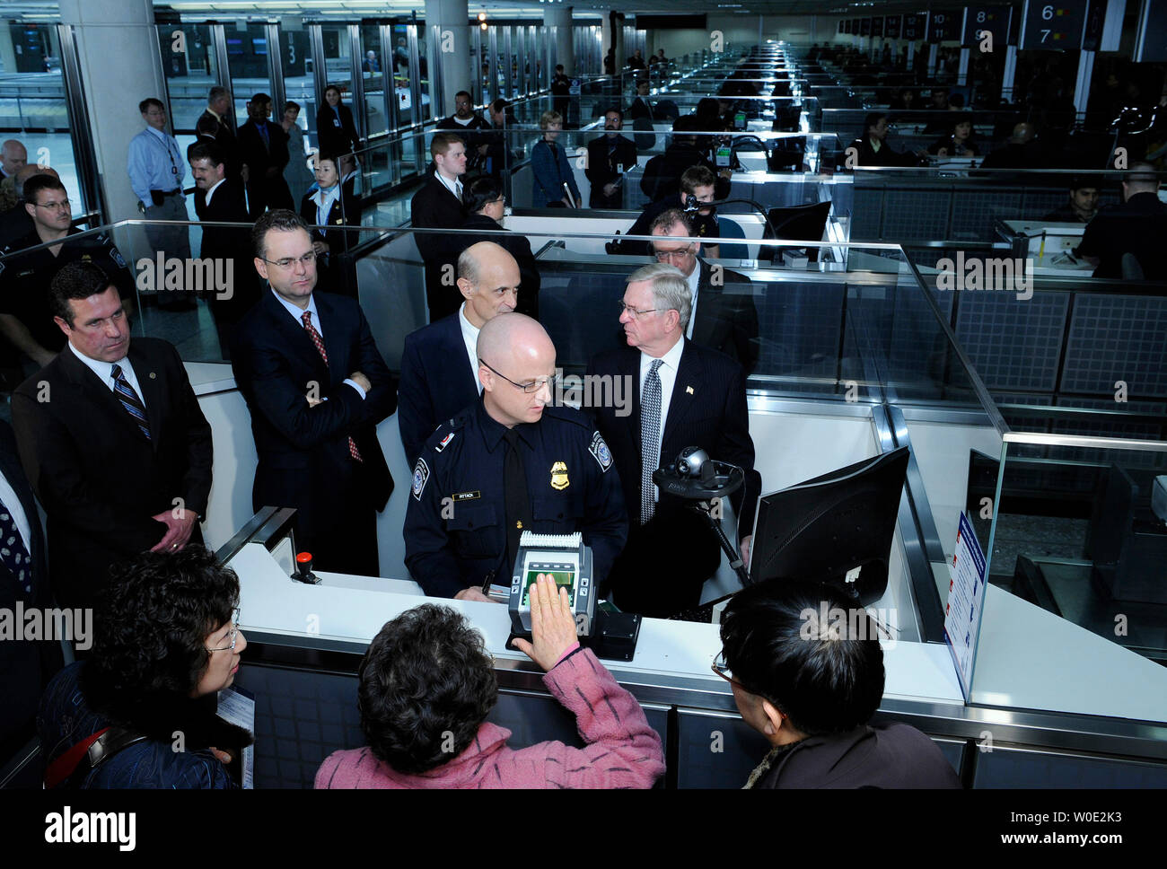 Fingerprint scanners hi-res stock photography and images - Alamy