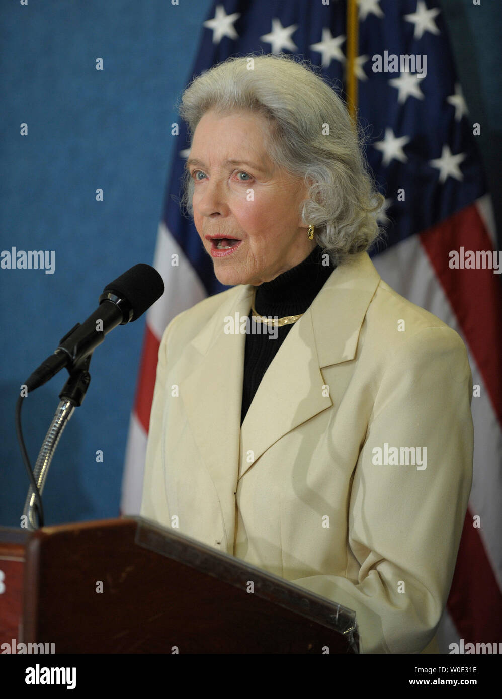 Marsha hunt actress hi-res stock photography and images - Alamy