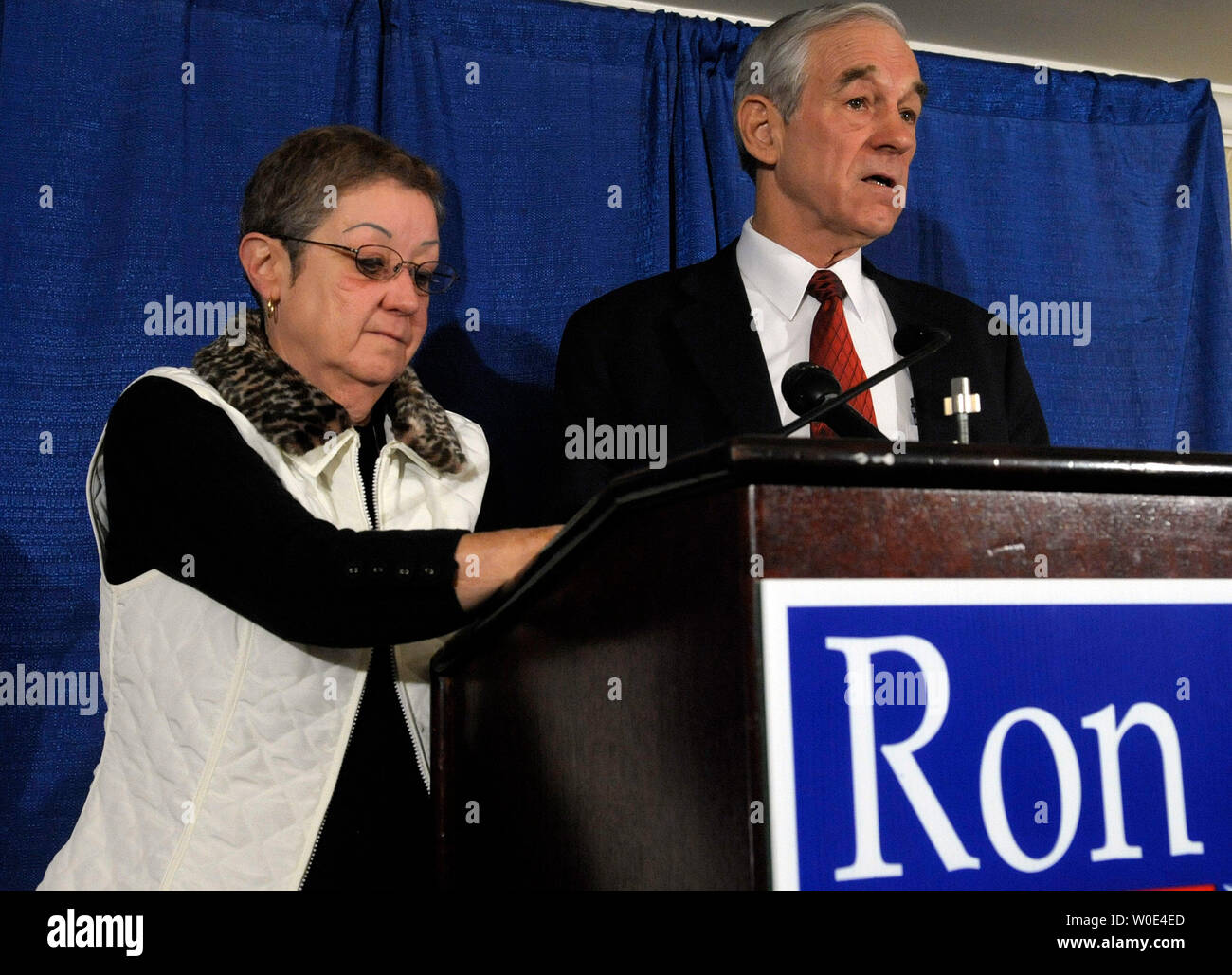 Presidential candidate Rep. Ron Paul, R-TX, and anti-abortion activist ...