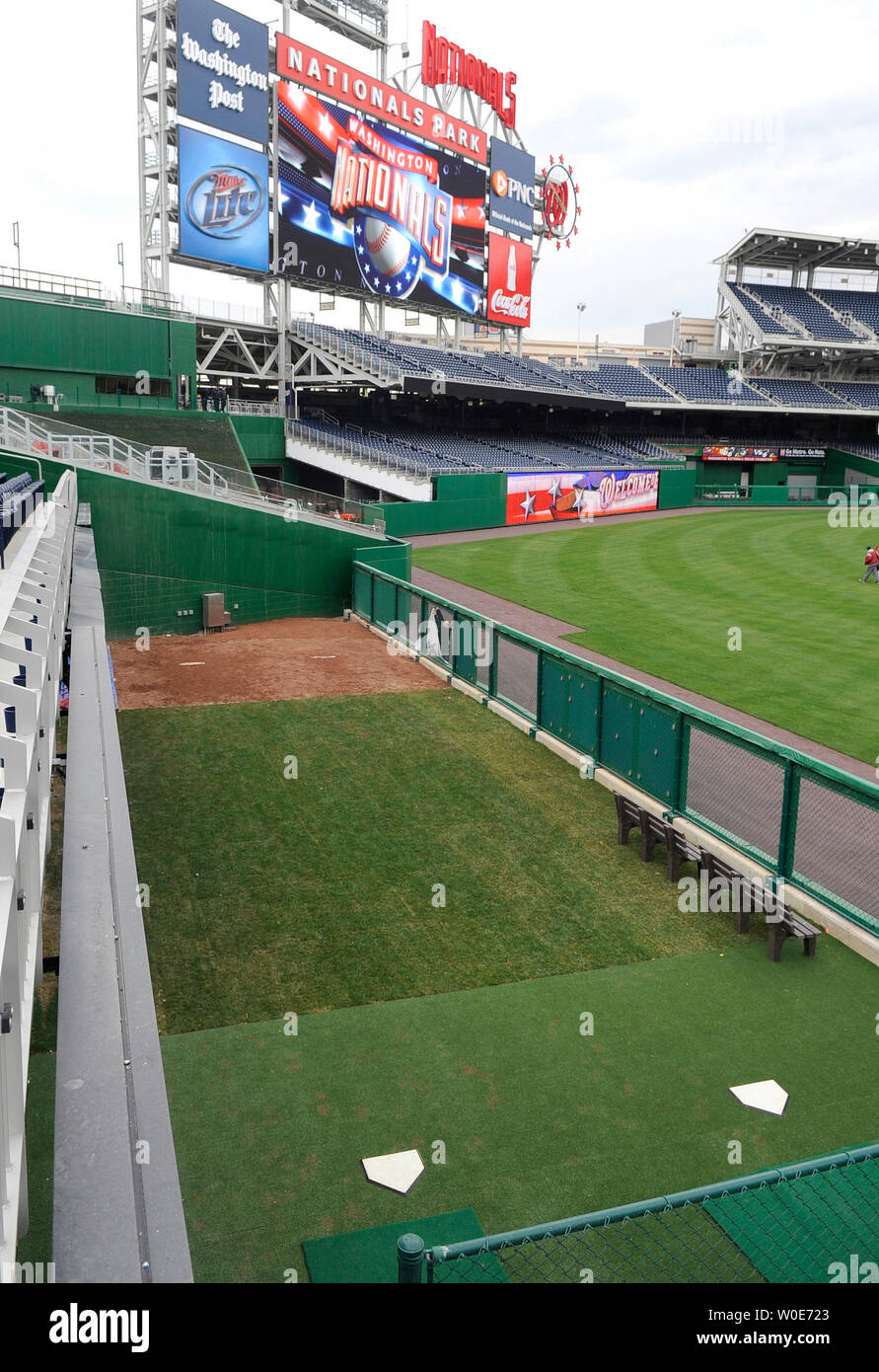 Baseball bullpen hi-res stock photography and images - Alamy