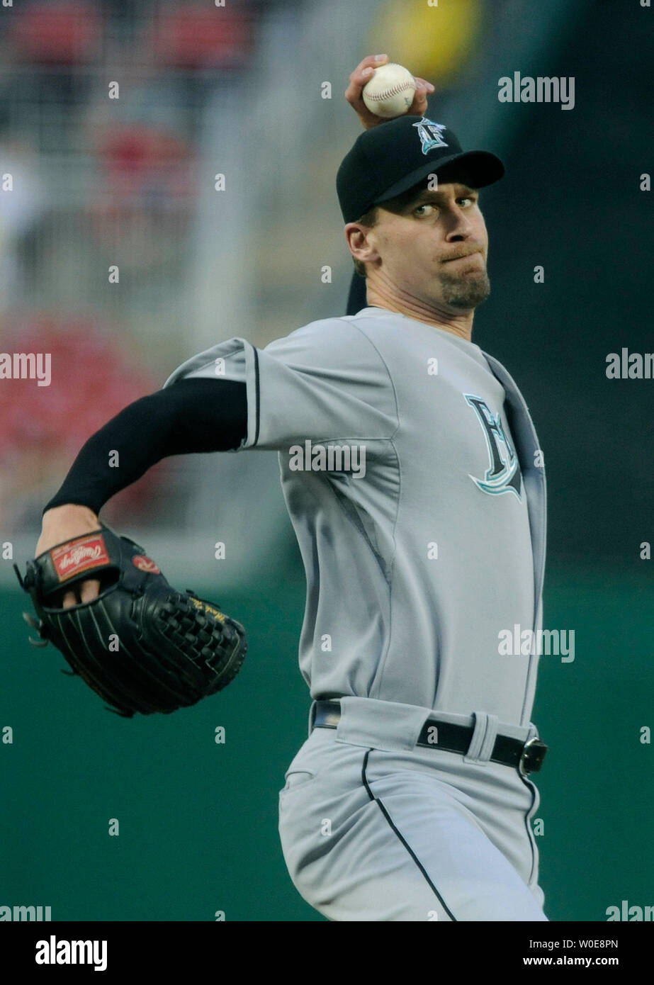 Florida Marlins' pitcher Mark Hendrickson throws against the Washington ...