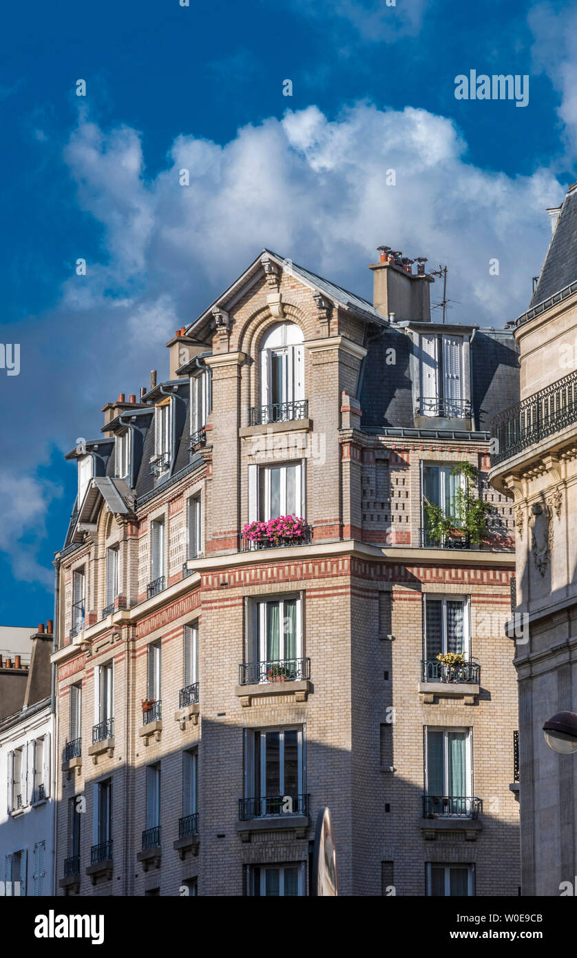 Haussmannian hi-res stock photography and images - Alamy