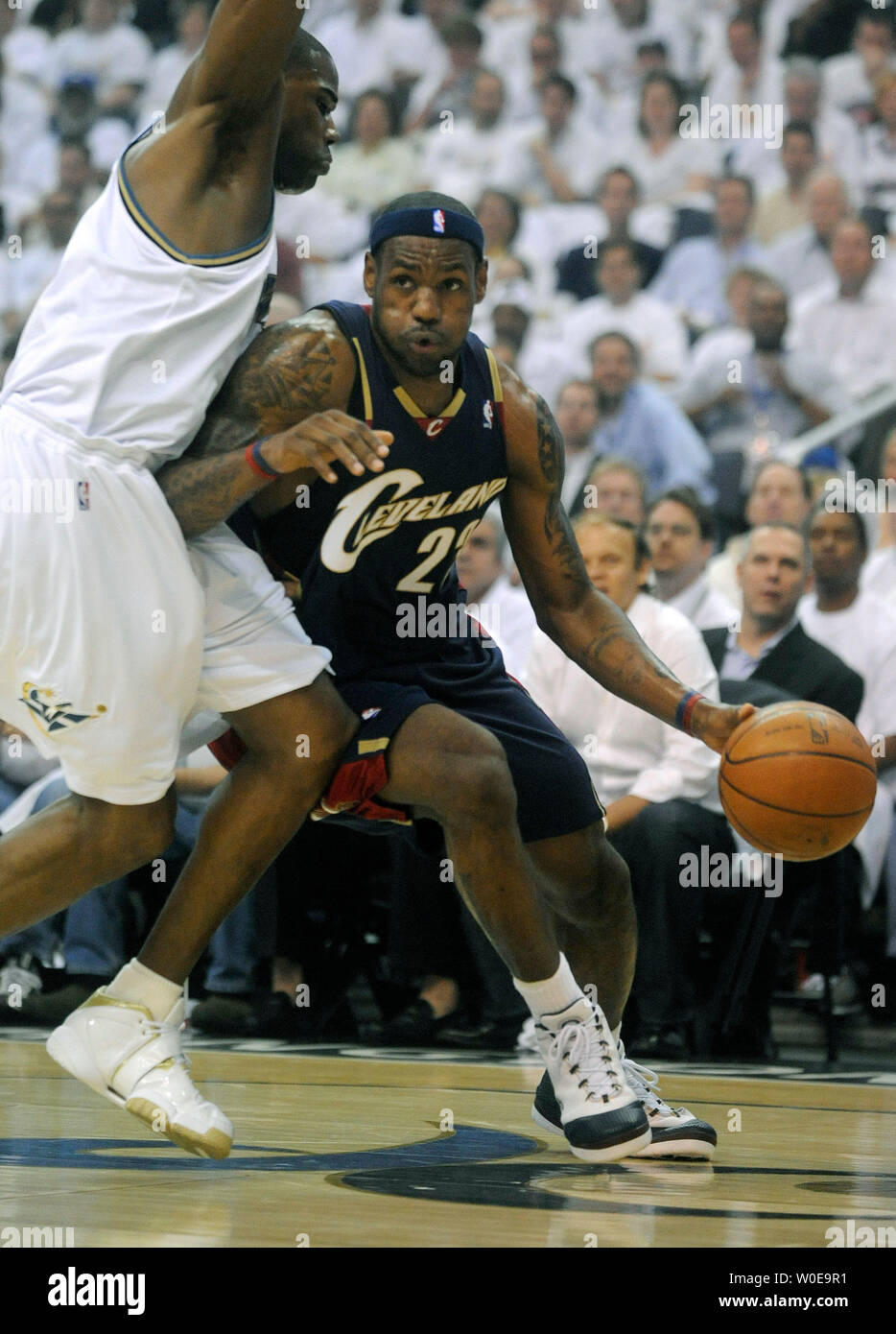 Lebron james cleveland 2008 hi-res stock photography and images - Alamy