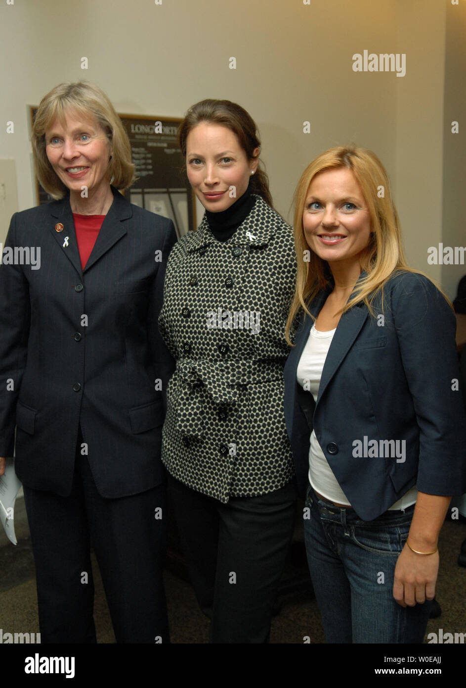Rep lois capps hi-res stock photography and images - Alamy