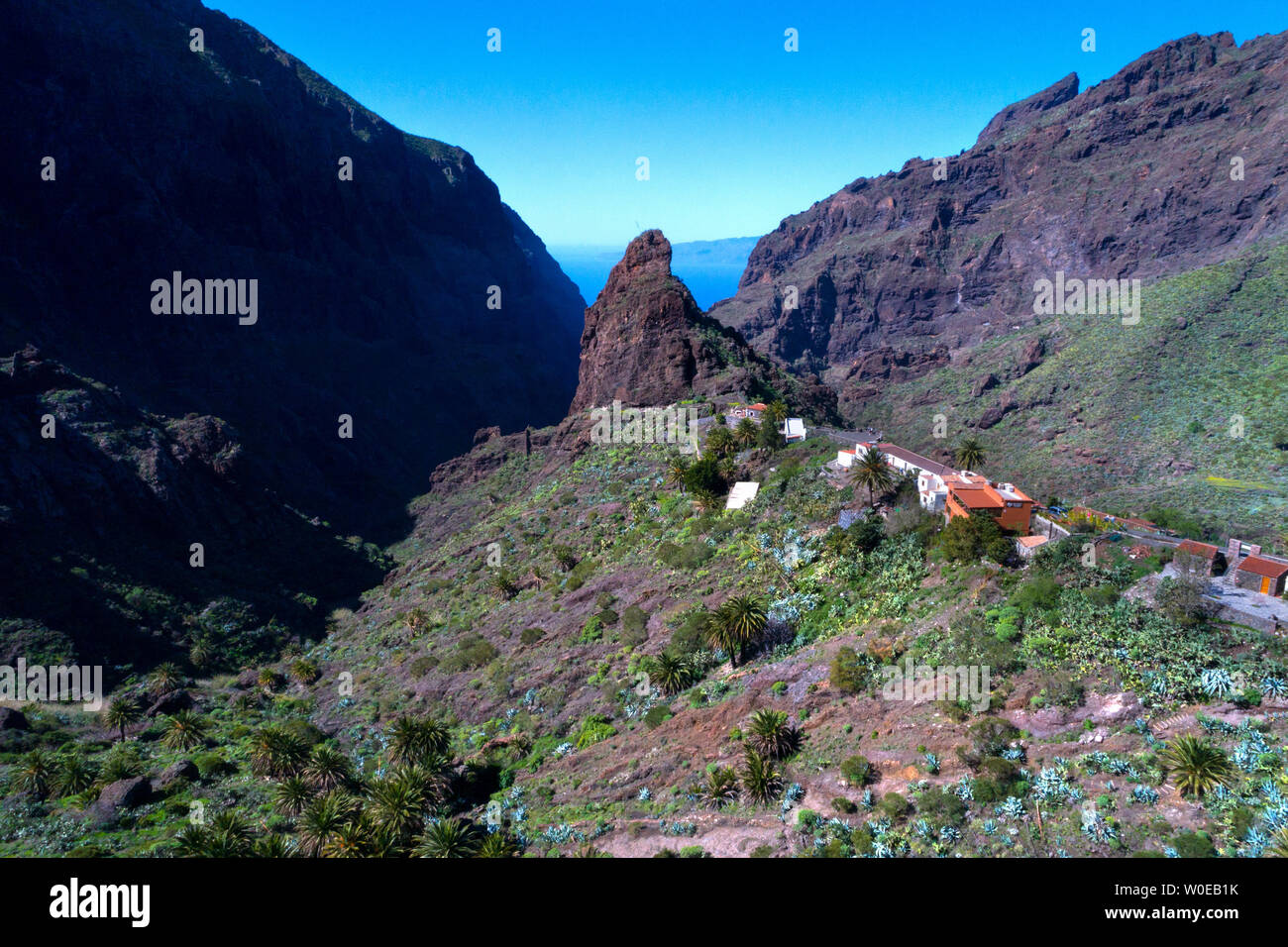 Tenerife island canary islands atlantic hi-res stock photography and ...