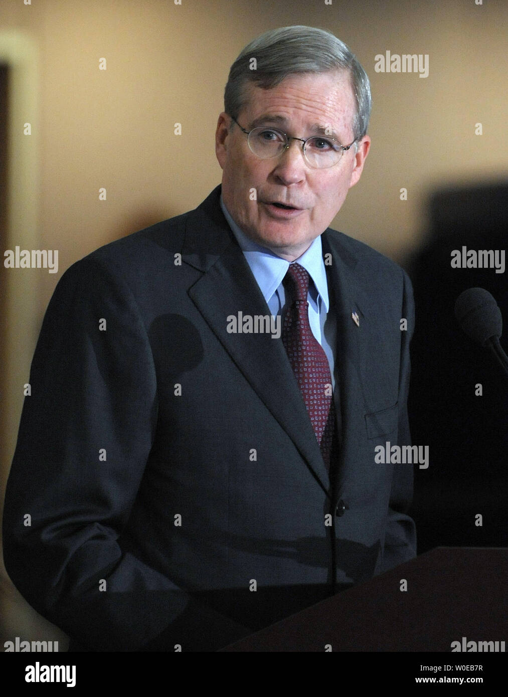 National Security Advisor Stephen Hadley speaks to participants in the ...