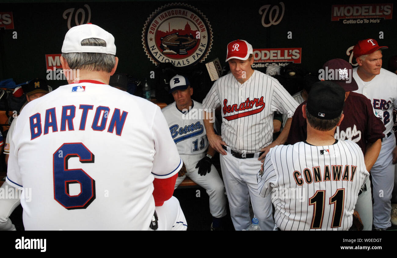 Starting line up baseball hi-res stock photography and images - Alamy