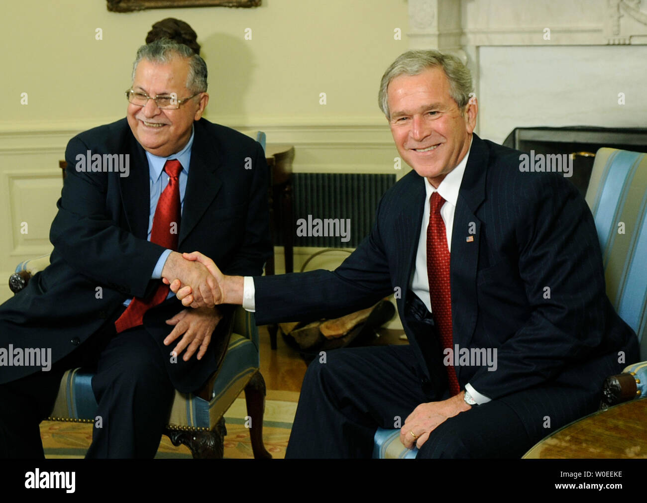 President george bush on iraq hi-res stock photography and images - Alamy