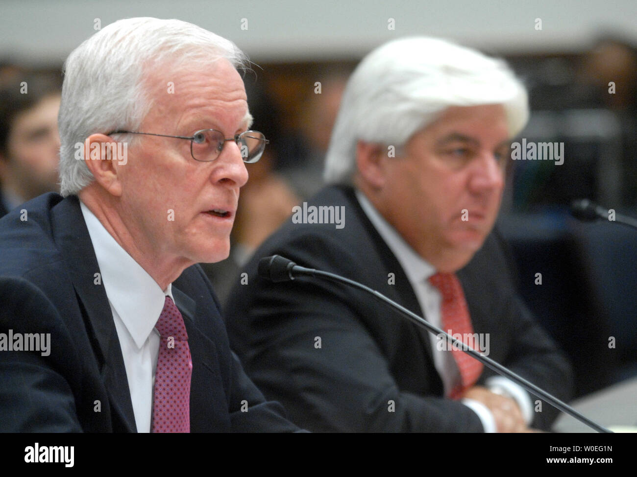 Aig ceos willumstad martin sullivan hi-res stock photography and images ...