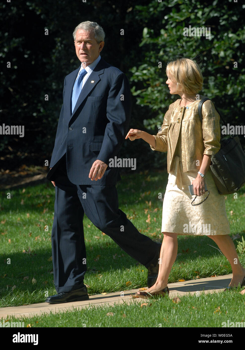 U.S. President George W. Bush departs from the South Lawn of the White ...